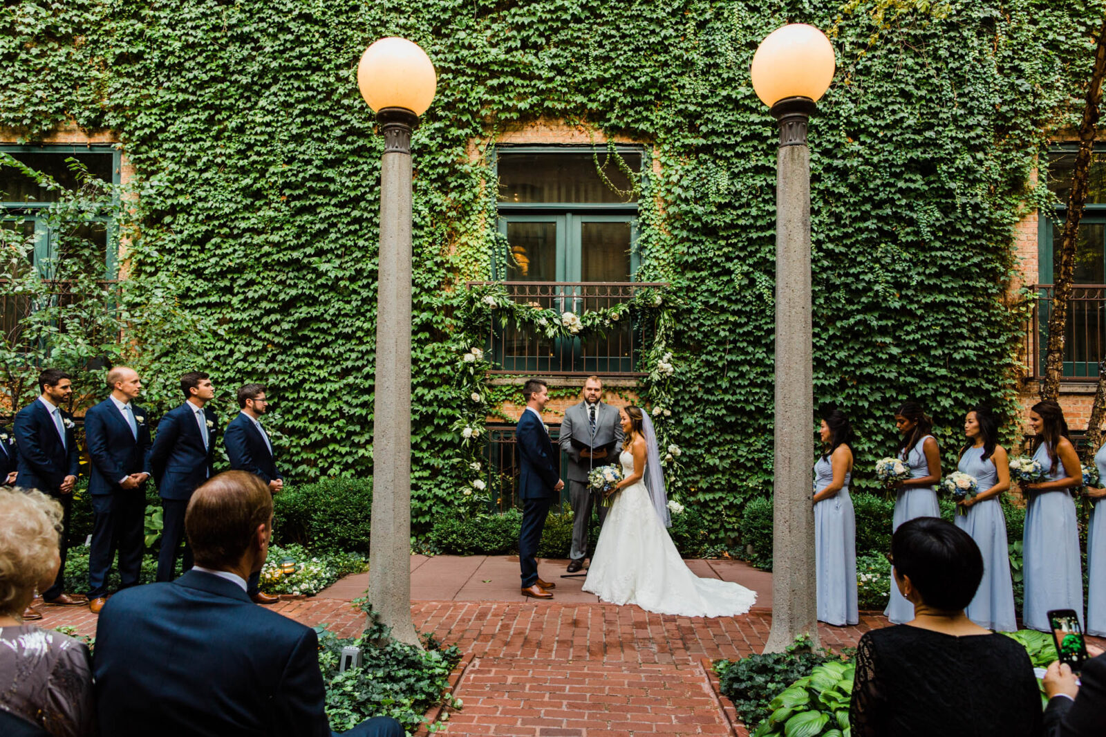 6 Dreamy Garden Wedding Venues in Chicago - artistrieco.com