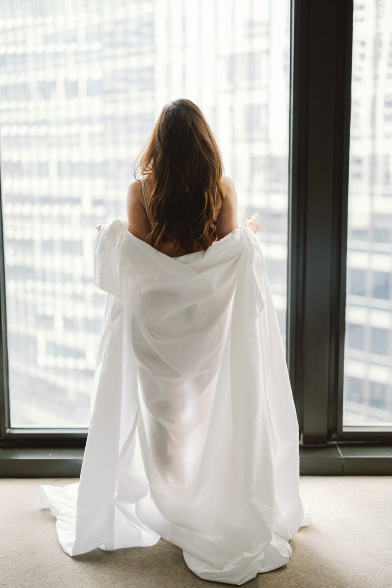 What to Wear for Boudoir: 10 Outfit Ideas That Feel Natural ...