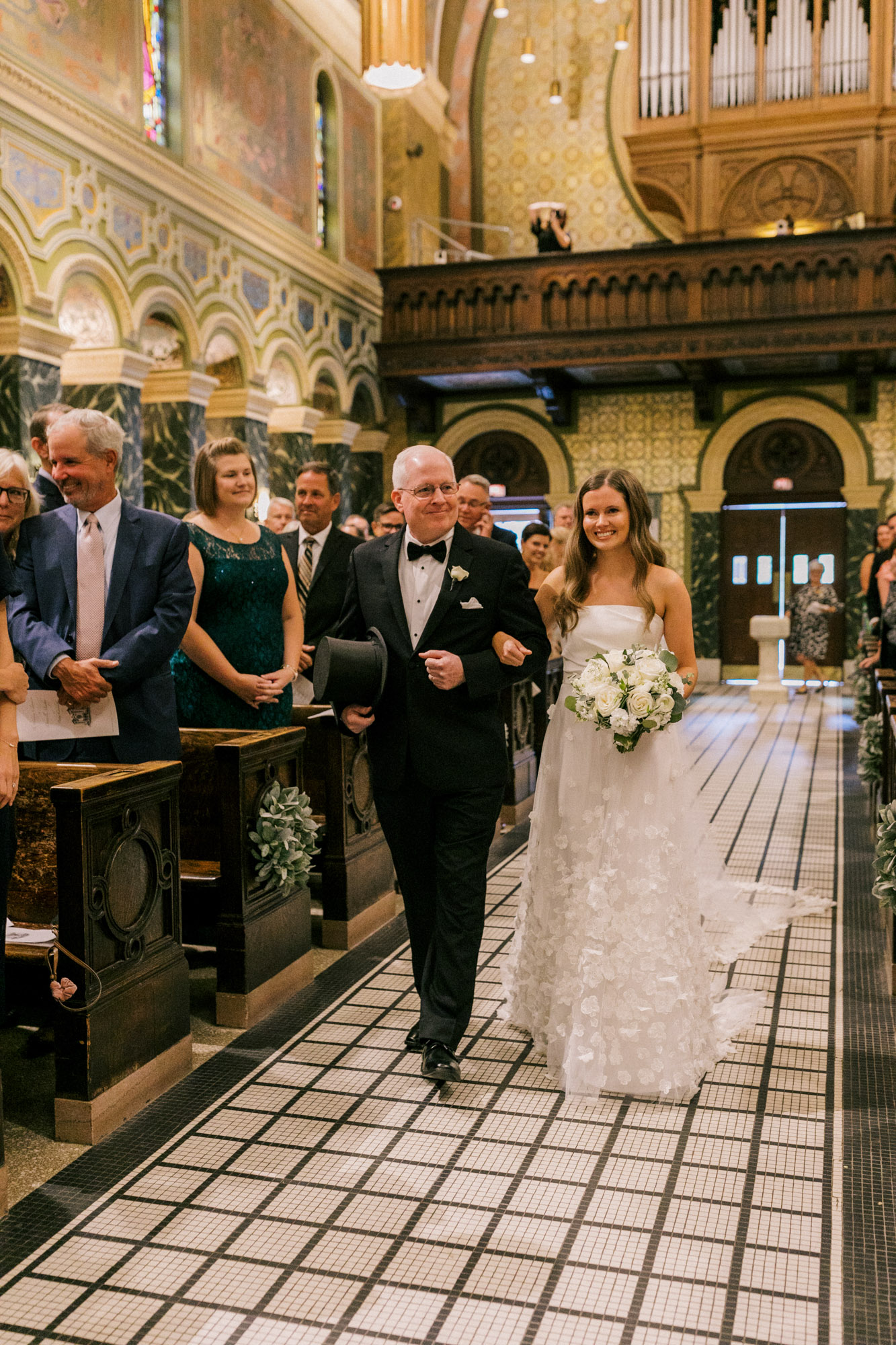 Stunning Summer Wedding at The Exchange Chicago - artistrieco.com